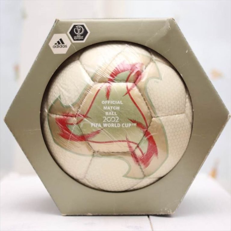2002 ADIDAS FEVERNOVA - KOREA JAPON 2002 - Balones de Mundiales